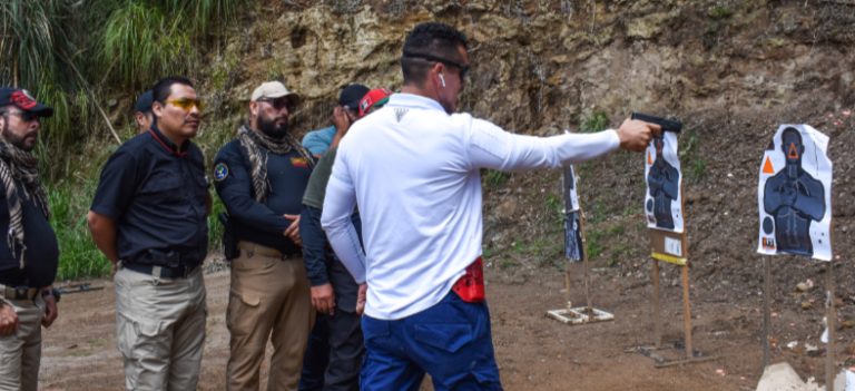 🥇manejo de armas colombia - Pistola y Escopeta.